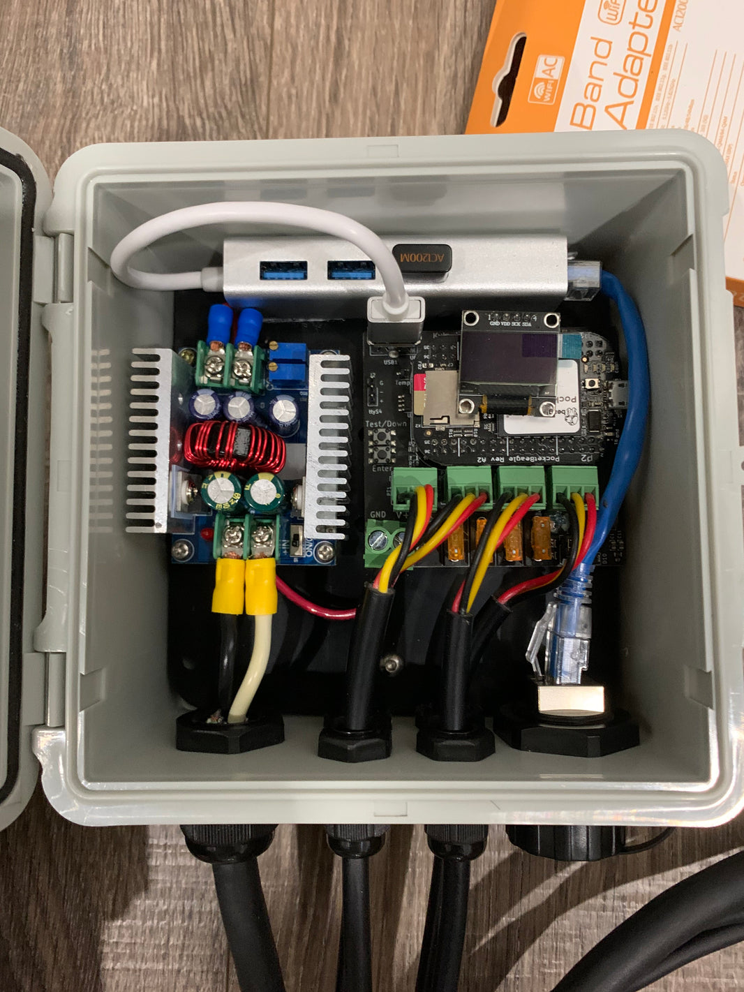 Ready to Run Custom Built Pixel Controllers – Beachin Christmas Controllers